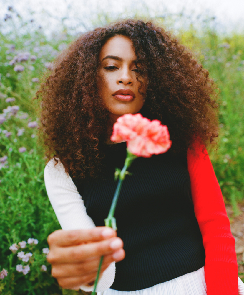 Nicole Bus Delivers Debut Album, 'KAIROS': Listen - soundazed